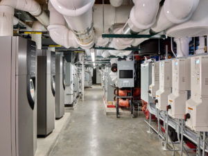 Fastenal Corporate Office – The Kubala Washatko Architects